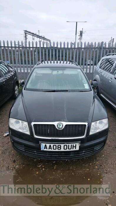 SKODA OCTAVIA CLASSIC TDIPD DSG - AA08 OUH