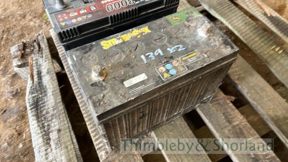 2 machine batteries