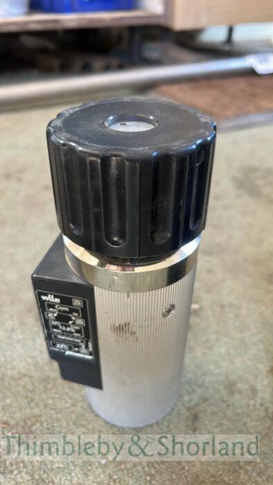 Wile 65 grain moisture and temperature meter